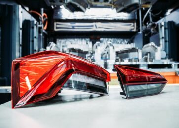 Plastic Omnium finalizes acquisition of Varroc Lighting Systems - OPmobility